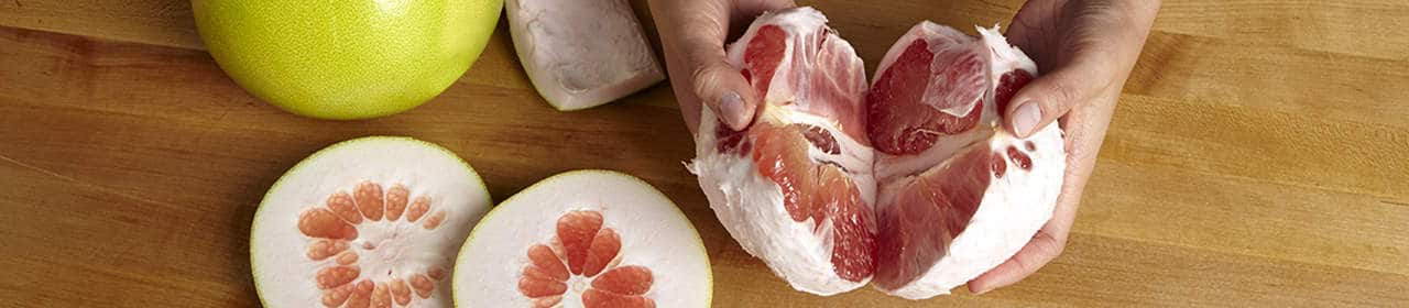 Opening a Pummelo | Sunkist