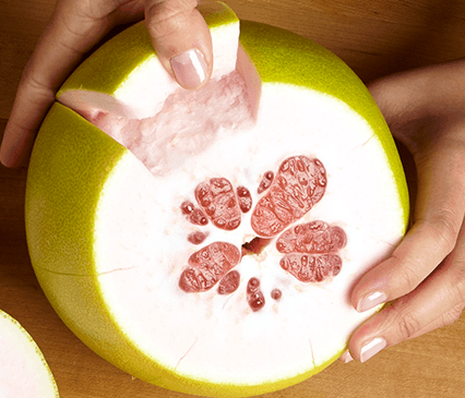 Opening a Pummelo | Sunkist